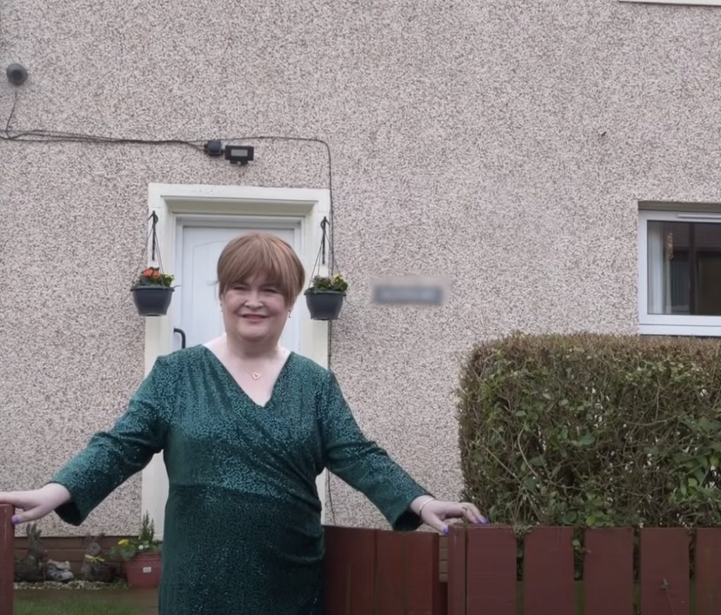 Susan Boyle Still Lives In Her Childhood Home – Now She Gives Us A Peek ...