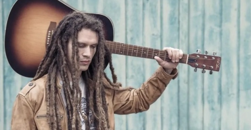 After wearing dreadlocks for over a decade, the guy got his hair cut ...