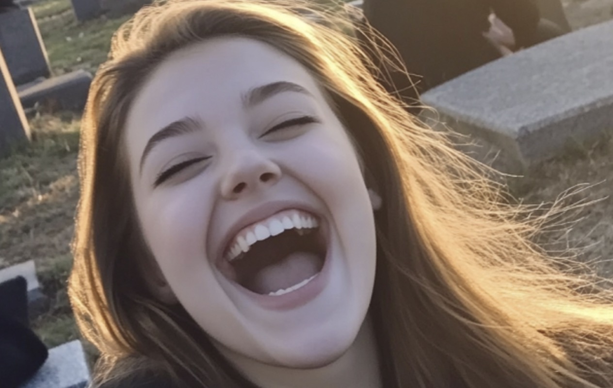 During My Grandfather’s Funeral, a Stranger Gave Me a Note – When I Opened It, I Couldn't Help ...